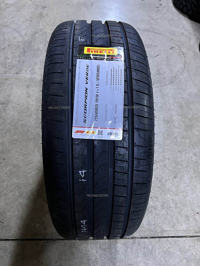 255 45 R20