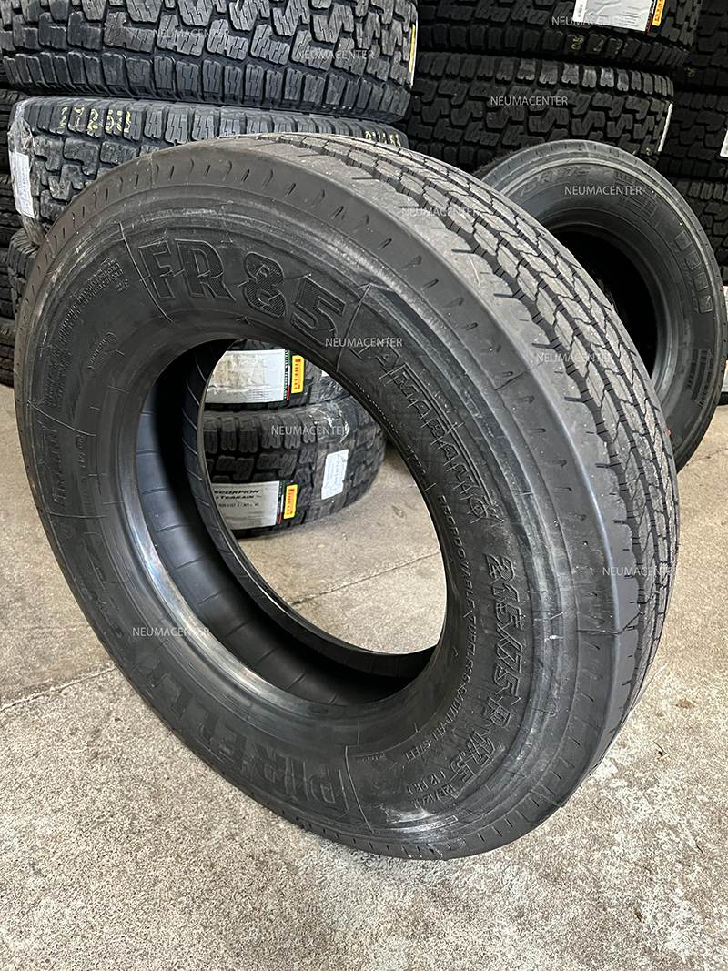 Pirelli 215/75 R17.5 126/124M FR:85 TL (Dirección)(12PR) - Neumacenter Web
